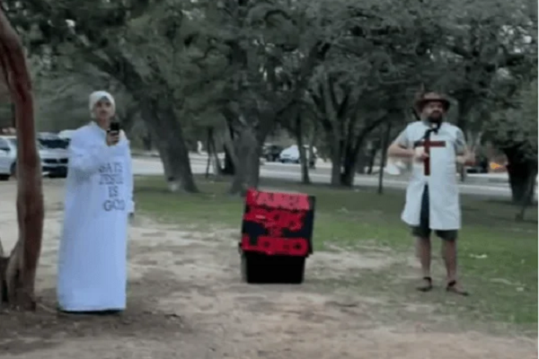 Muslim Advocacy Group Calls on Texas Leaders to Denounce Park ...